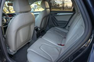 Zils Audi A4 2011 Rīga, ar dzinēja tilpumu 2.00 L un nobraukumu 307 tūkst. km par 5350 €, foto 28 vietnē AUTOMOTO.COM.LV