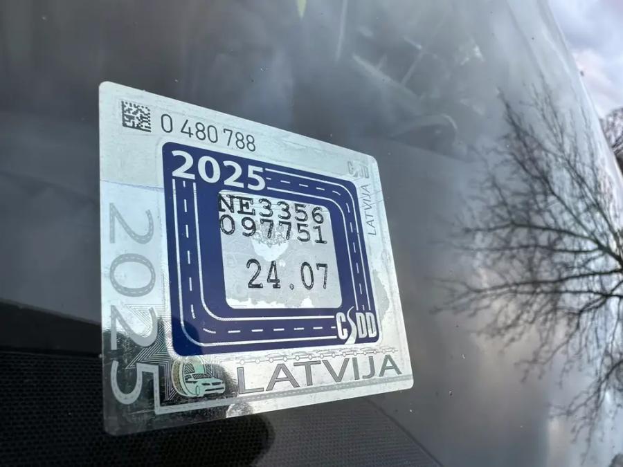 Zils Audi A4 2011 Rīga, ar dzinēja tilpumu 2.70 L un nobraukumu 343 tūkst. km par 4790 €, foto 23 vietnē AUTOMOTO.COM.LV