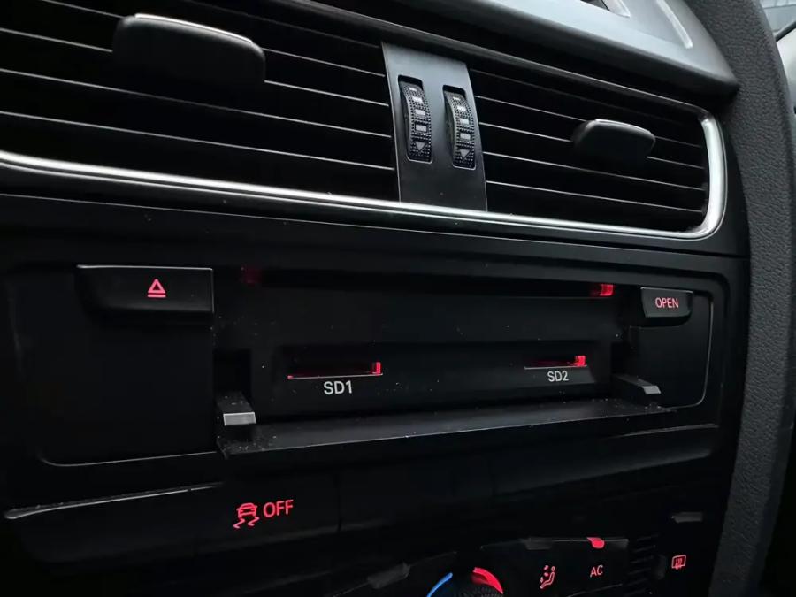 Zils Audi A4 2011 Rīga, ar dzinēja tilpumu 2.70 L un nobraukumu 343 tūkst. km par 4790 €, foto 25 vietnē AUTOMOTO.COM.LV