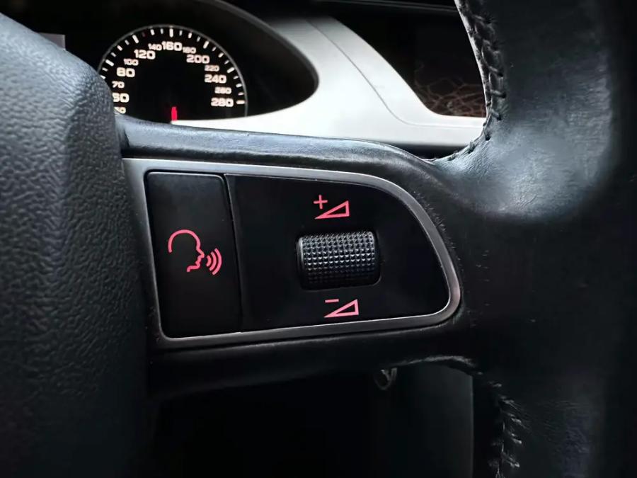 Zils Audi A4 2011 Rīga, ar dzinēja tilpumu 2.70 L un nobraukumu 343 tūkst. km par 4790 €, foto 26 vietnē AUTOMOTO.COM.LV