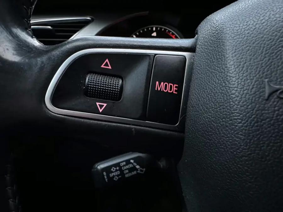 Zils Audi A4 2011 Rīga, ar dzinēja tilpumu 2.70 L un nobraukumu 343 tūkst. km par 4790 €, foto 27 vietnē AUTOMOTO.COM.LV