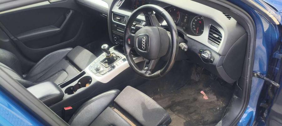 Zils Audi A4 2011 Kelmė, ar dzinēja tilpumu 1.97 L un nobraukumu 165 tūkst. km par 2390 €, foto 20 vietnē AUTOMOTO.COM.LV