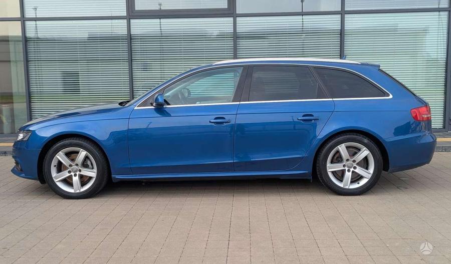 Zils Audi A4 2011 Kauņa, ar dzinēja tilpumu 1.97 L un nobraukumu 251 tūkst. km par 6500 €, foto 5 vietnē AUTOMOTO.COM.LV