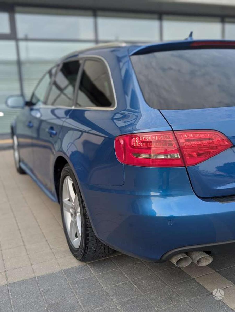 Zils Audi A4 2011 Kauņa, ar dzinēja tilpumu 1.97 L un nobraukumu 251 tūkst. km par 6500 €, foto 18 vietnē AUTOMOTO.COM.LV