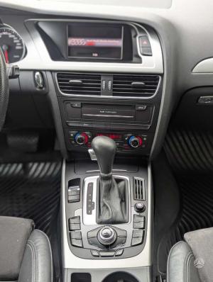 Zils Audi A4 2011 Kauņa, ar dzinēja tilpumu 1.97 L un nobraukumu 251 tūkst. km par 6500 €, foto 41 vietnē AUTOMOTO.COM.LV