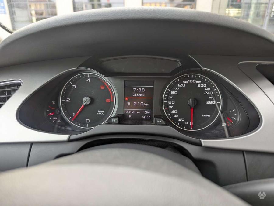 Zils Audi A4 2011 Kauņa, ar dzinēja tilpumu 1.97 L un nobraukumu 251 tūkst. km par 6500 €, foto 43 vietnē AUTOMOTO.COM.LV