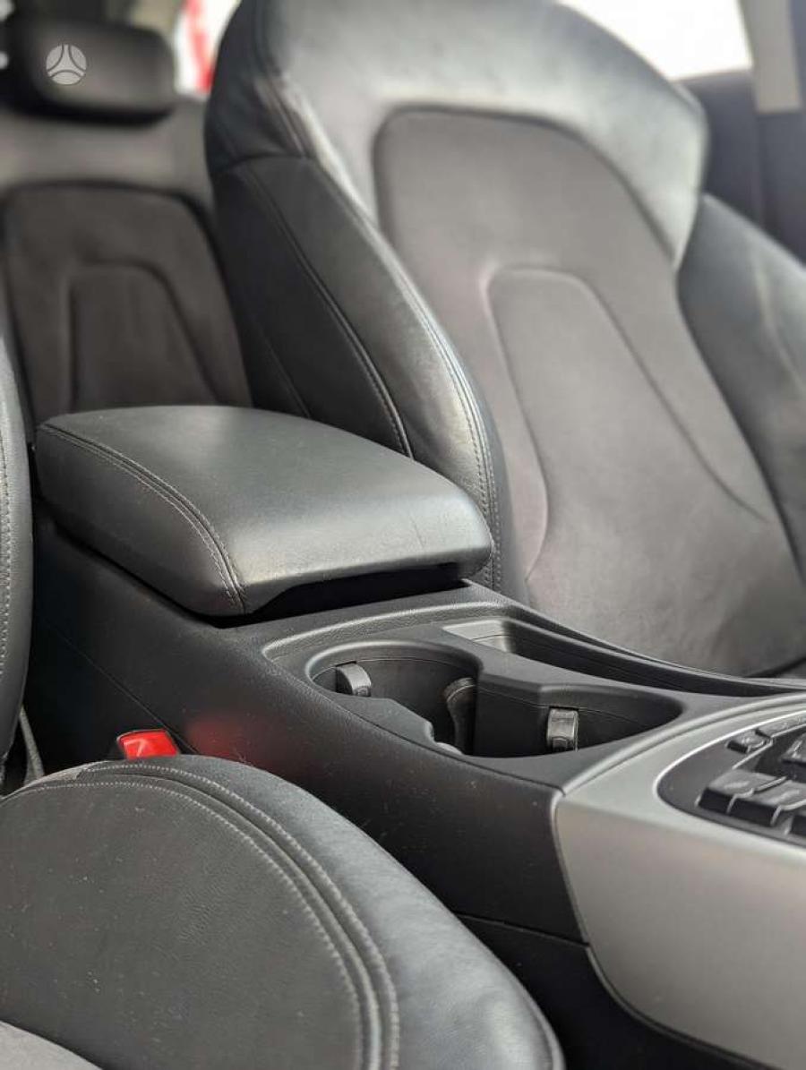 Zils Audi A4 2011 Kauņa, ar dzinēja tilpumu 1.97 L un nobraukumu 251 tūkst. km par 6500 €, foto 44 vietnē AUTOMOTO.COM.LV