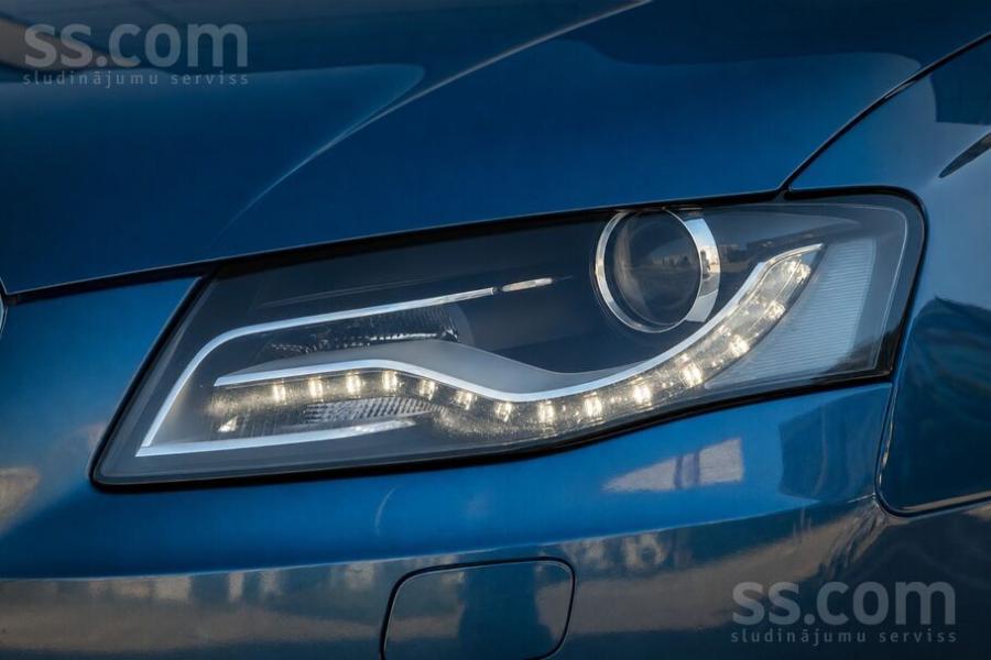 Zils Audi A4 2011 Rīga, ar dzinēja tilpumu 2.00 L un nobraukumu 335 tūkst. km par 6995 €, foto 9 vietnē AUTOMOTO.COM.LV