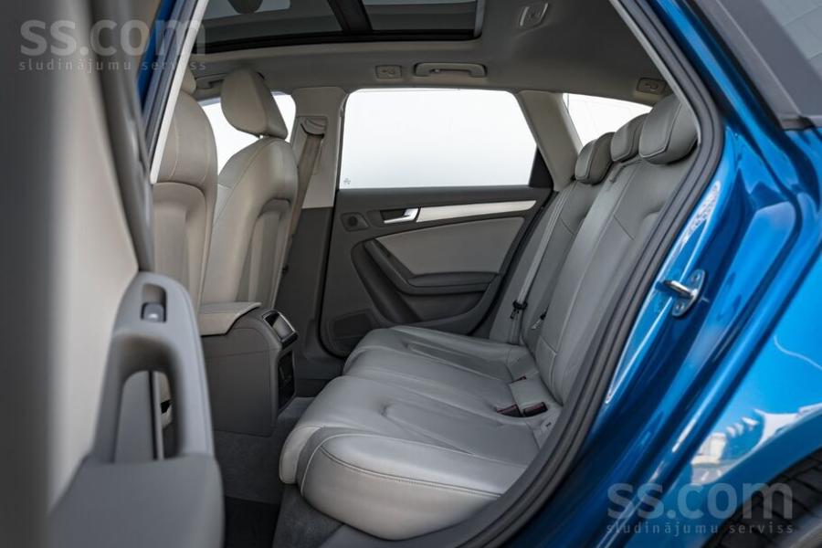 Zils Audi A4 2011 Rīga, ar dzinēja tilpumu 2.00 L un nobraukumu 335 tūkst. km par 6995 €, foto 14 vietnē AUTOMOTO.COM.LV