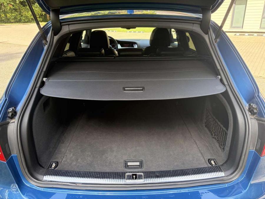 Blue Audi A4 2011 in Vilnius, with an engine capacity of 2.97 L and mileage of 296 thousand km for 4800 €, photo 15 on AUTOMOTO.COM.LV