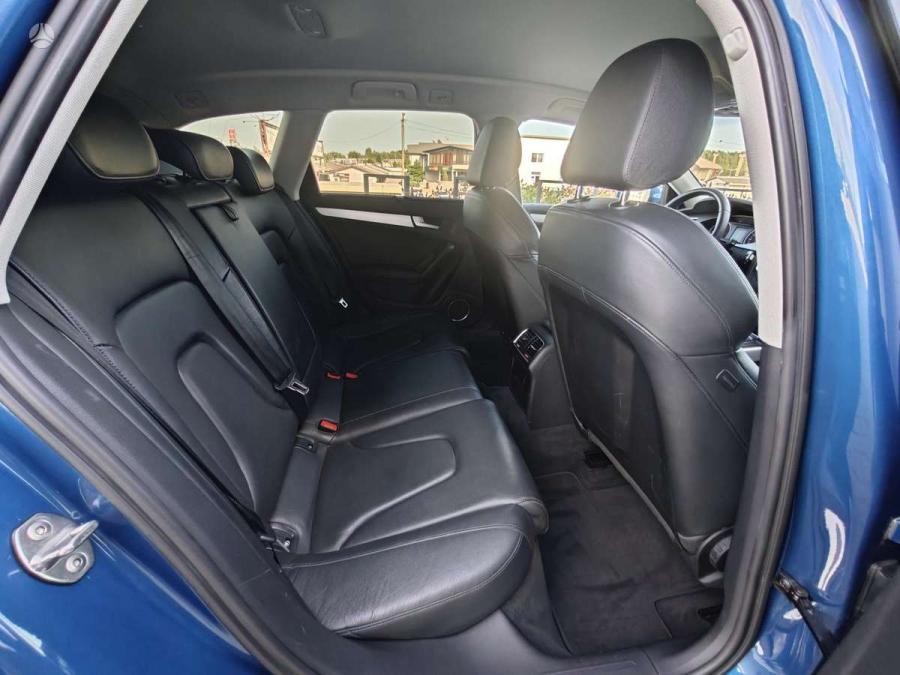 Blue Audi A4 2011 in Vilnius, with an engine capacity of 3.00 L and mileage of 285 thousand km for 7490 €, photo 31 on AUTOMOTO.COM.LV
