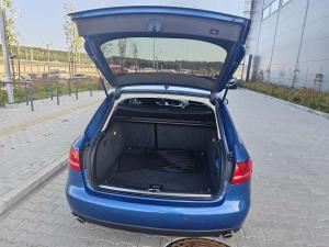 Blue Audi A4 2011 in Vilnius, with an engine capacity of 3.00 L and mileage of 285 thousand km for 7490 €, photo 37 on AUTOMOTO.COM.LV