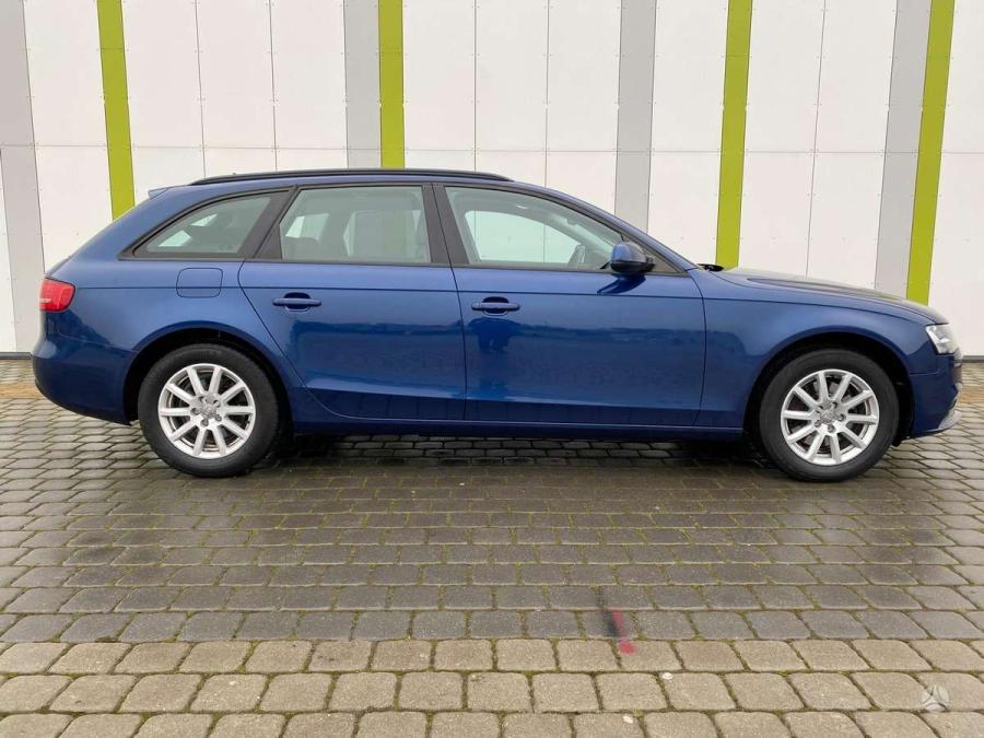 Blue Audi A4 2012 in Raseiniai, with an engine capacity of 1.97 L and mileage of 383 thousand km for 6100 €, photo 2 on AUTOMOTO.COM.LV