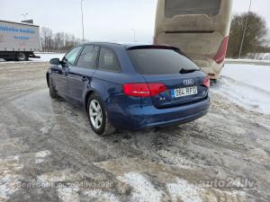 Zils Audi A4 2012 Tallina, ar dzinēja tilpumu 2.00 L un nobraukumu 352 tūkst. km par 7700 €, foto 4 vietnē AUTOMOTO.COM.LV