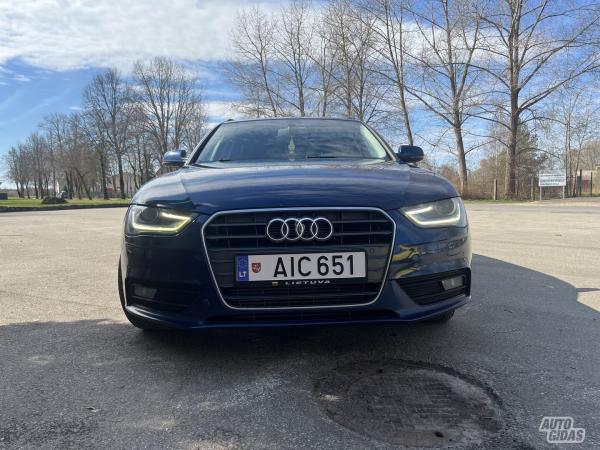 Zils Audi A4 2012 Kauņa, ar dzinēja tilpumu 2.00 L un nobraukumu 265 tūkst. km par 7500 €, foto 2 vietnē AUTOMOTO.COM.LV
