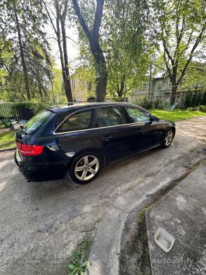 Zils Audi A4 2012 Tallina, ar dzinēja tilpumu 2.00 L un nobraukumu 197 tūkst. km par 6500 €, foto 4 vietnē AUTOMOTO.COM.LV
