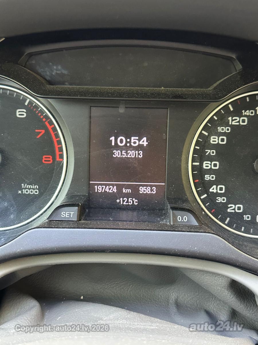 Zils Audi A4 2012 Tallina, ar dzinēja tilpumu 2.00 L un nobraukumu 197 tūkst. km par 6500 €, foto 7 vietnē AUTOMOTO.COM.LV