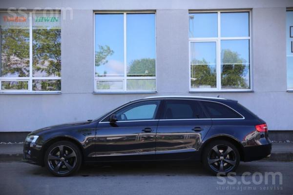 Zils Audi A4 2012 Rīga, ar dzinēja tilpumu 3.00 L un nobraukumu 326 tūkst. km par 7995 €, foto 2 vietnē AUTOMOTO.COM.LV