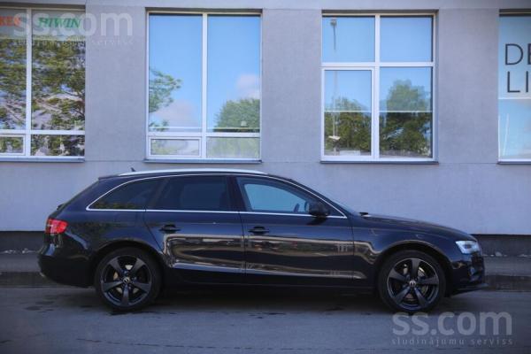 Zils Audi A4 2012 Rīga, ar dzinēja tilpumu 3.00 L un nobraukumu 326 tūkst. km par 7995 €, foto 3 vietnē AUTOMOTO.COM.LV