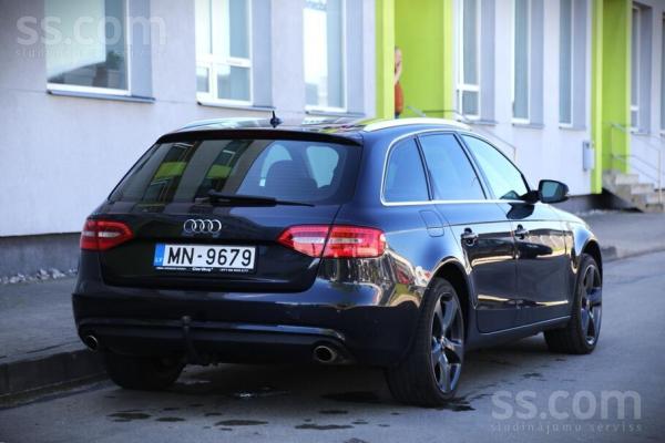 Zils Audi A4 2012 Rīga, ar dzinēja tilpumu 3.00 L un nobraukumu 326 tūkst. km par 7995 €, foto 5 vietnē AUTOMOTO.COM.LV