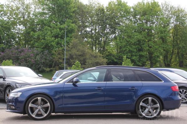 Zils Audi A4 2012 Tukums, ar dzinēja tilpumu 3.00 L un nobraukumu 319 tūkst. km par 10500 €, foto 2 vietnē AUTOMOTO.COM.LV