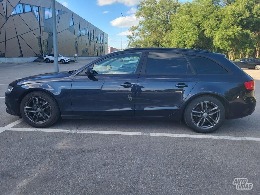Zils Audi A4 2012 Šauļi, ar dzinēja tilpumu 2.00 L un nobraukumu 349 tūkst. km par 4500 €, foto 3 vietnē AUTOMOTO.COM.LV