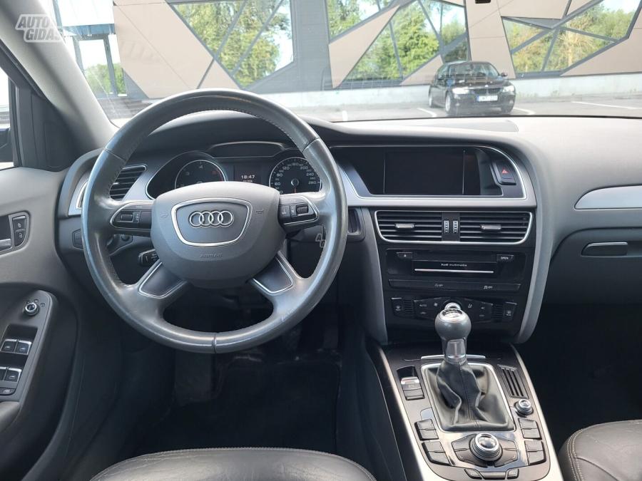 Zils Audi A4 2012 Šauļi, ar dzinēja tilpumu 2.00 L un nobraukumu 349 tūkst. km par 4500 €, foto 17 vietnē AUTOMOTO.COM.LV
