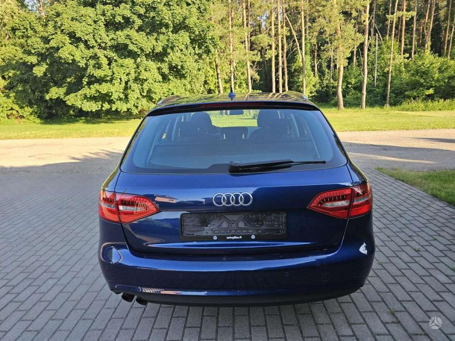 Blue Audi A4 2012 in Ukmerge, with an engine capacity of 1.97 L and mileage of 384 thousand km for 5900 €, photo 6 on AUTOMOTO.COM.LV