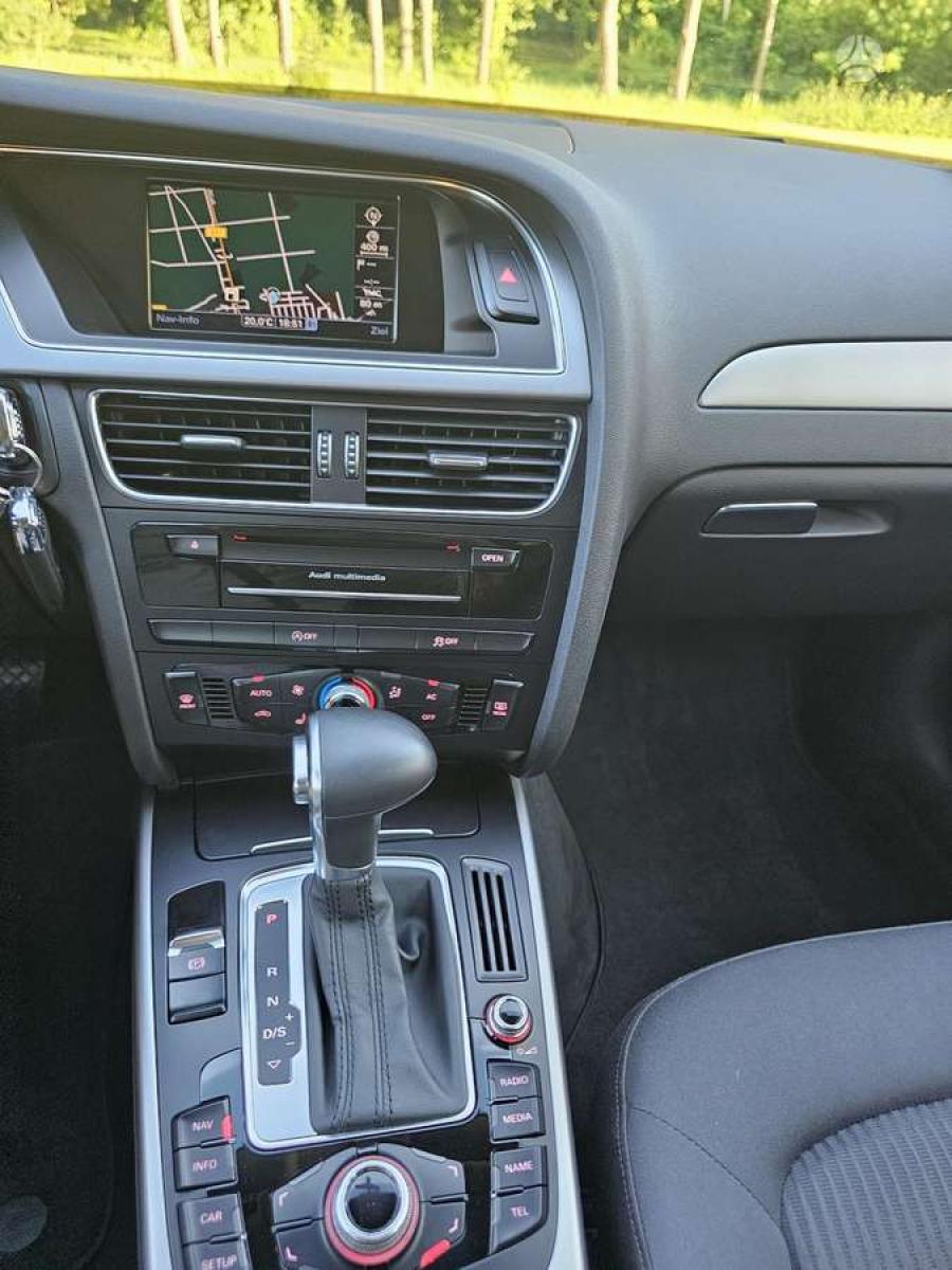 Blue Audi A4 2012 in Ukmerge, with an engine capacity of 1.97 L and mileage of 384 thousand km for 5900 €, photo 16 on AUTOMOTO.COM.LV
