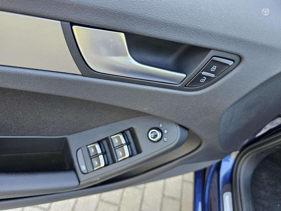 Blue Audi A4 2012 in Ukmerge, with an engine capacity of 1.97 L and mileage of 384 thousand km for 5900 €, photo 23 on AUTOMOTO.COM.LV