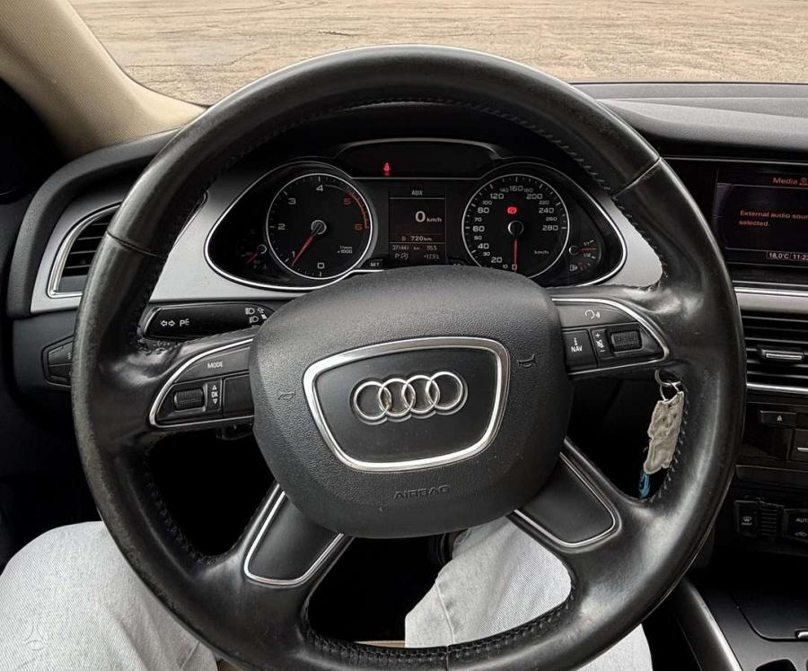 Zils Audi A4 2012 Kauņa, ar dzinēja tilpumu 1.97 L un nobraukumu 371 tūkst. km par 5000 €, foto 5 vietnē AUTOMOTO.COM.LV