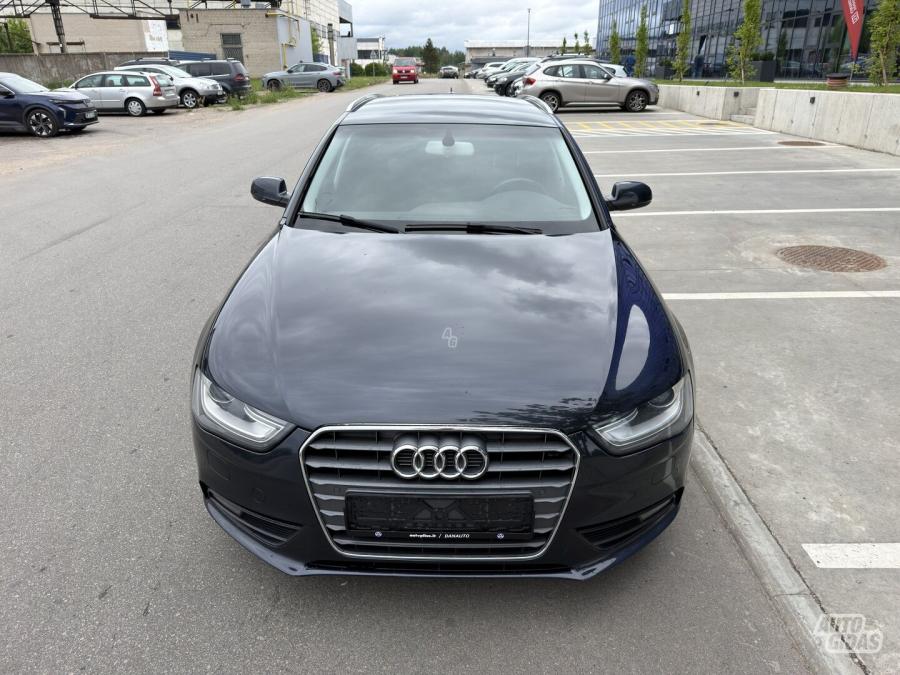 Blue Audi A4 2012 in Panevezys, with an engine capacity of 2.00 L and mileage of 316 thousand km for 6250 €, photo 6 on AUTOMOTO.COM.LV