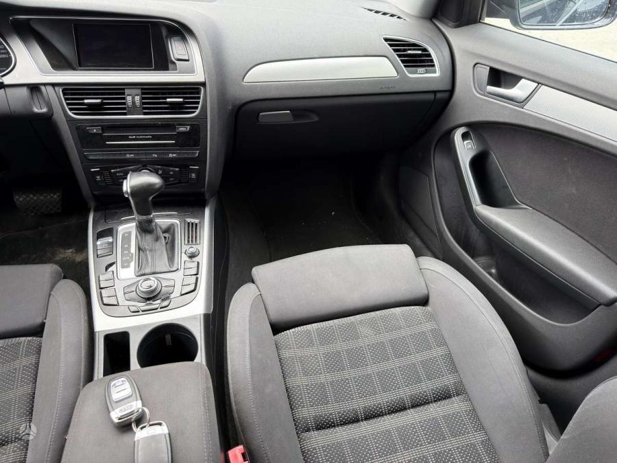 Zils Audi A4 2012 Panevēža, ar dzinēja tilpumu 1.97 L un nobraukumu 316 tūkst. km par 6250 €, foto 18 vietnē AUTOMOTO.COM.LV