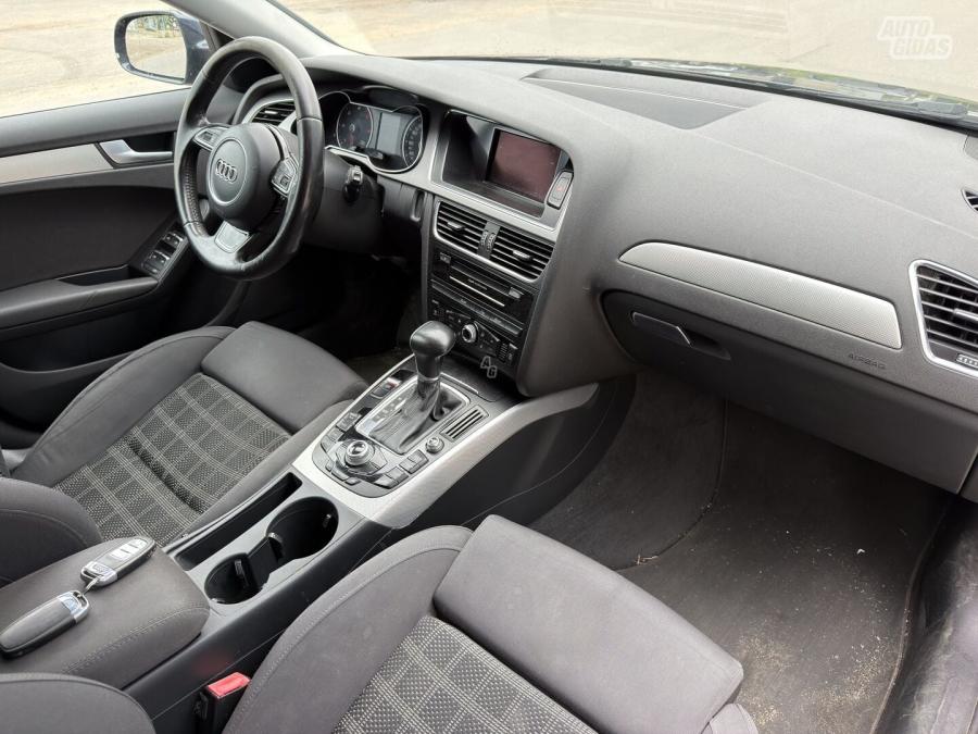 Blue Audi A4 2012 in Panevezys, with an engine capacity of 2.00 L and mileage of 316 thousand km for 6250 €, photo 15 on AUTOMOTO.COM.LV