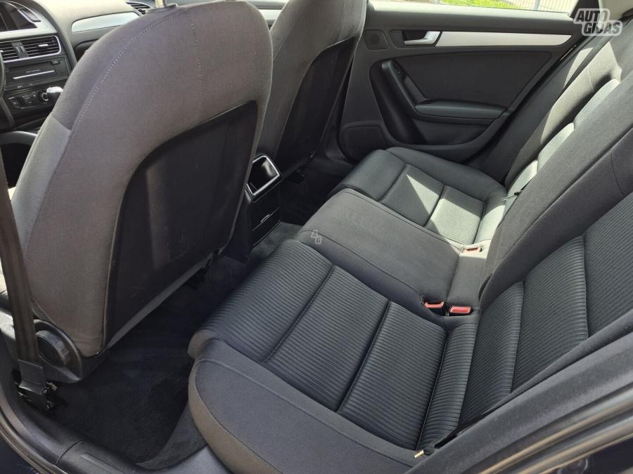 Blue Audi A4 2012 in Vilnius, with an engine capacity of 2.00 L and mileage of 252 thousand km for 6350 €, photo 9 on AUTOMOTO.COM.LV