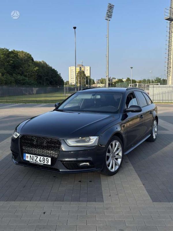 Zils Audi A4 2012 Jonava, ar dzinēja tilpumu 2.00 L un nobraukumu 333 tūkst. km par 6400 €, foto 1 vietnē AUTOMOTO.COM.LV