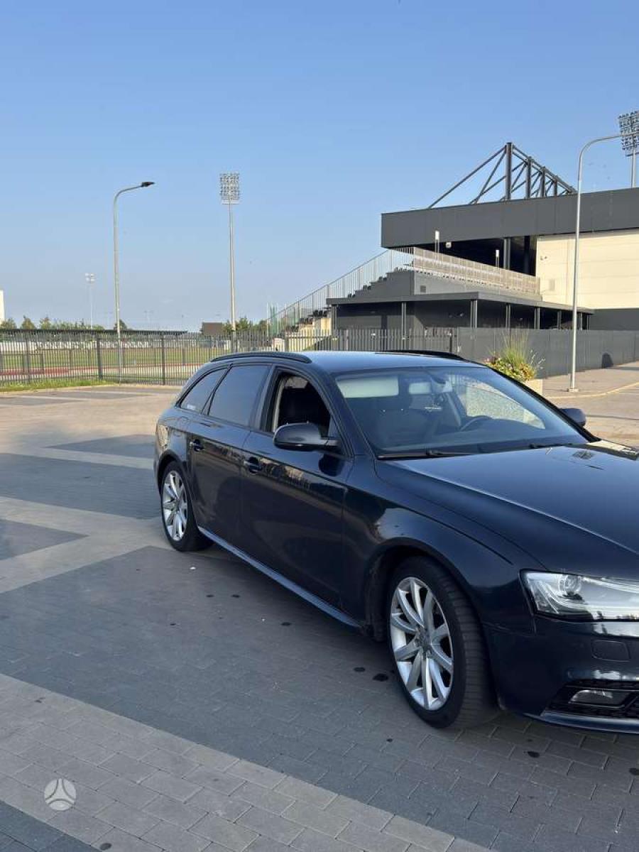 Zils Audi A4 2012 Jonava, ar dzinēja tilpumu 2.00 L un nobraukumu 333 tūkst. km par 6400 €, foto 4 vietnē AUTOMOTO.COM.LV