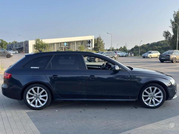 Zils Audi A4 2012 Jonava, ar dzinēja tilpumu 2.00 L un nobraukumu 333 tūkst. km par 6400 €, foto 4 vietnē AUTOMOTO.COM.LV