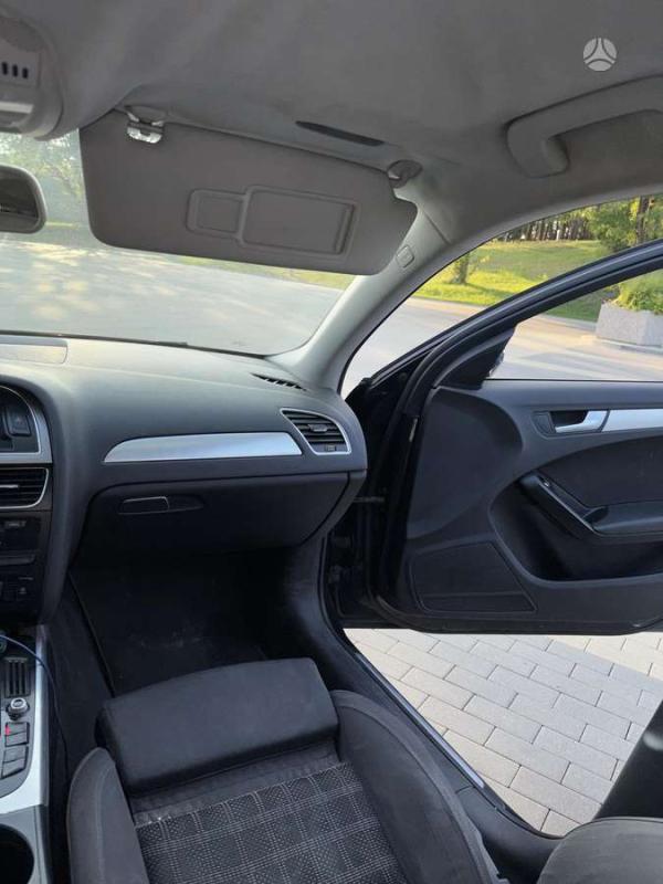 Zils Audi A4 2012 Jonava, ar dzinēja tilpumu 2.00 L un nobraukumu 333 tūkst. km par 6400 €, foto 10 vietnē AUTOMOTO.COM.LV