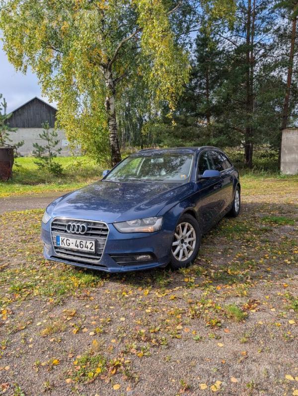 Ауди А4 2012 в Огре на AUTOMOTO.COM.LV Синий Ауди А4 2012 в Огре, объемом двигателя 2.00 л и пробегом 446 тыс. км за 4100 €, фото 4 на AUTOMOTO.COM.LV