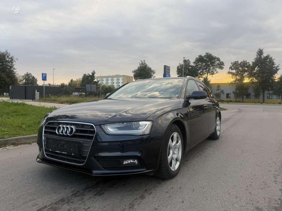 Blue Audi A4 2012 in Panevezys, with an engine capacity of 1.97 L and mileage of 316 thousand km for 5999 €, photo 1 on AUTOMOTO.COM.LV