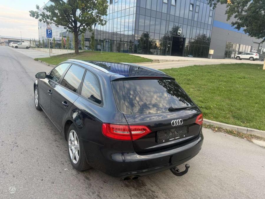 Blue Audi A4 2012 in Panevezys, with an engine capacity of 1.97 L and mileage of 316 thousand km for 5999 €, photo 9 on AUTOMOTO.COM.LV