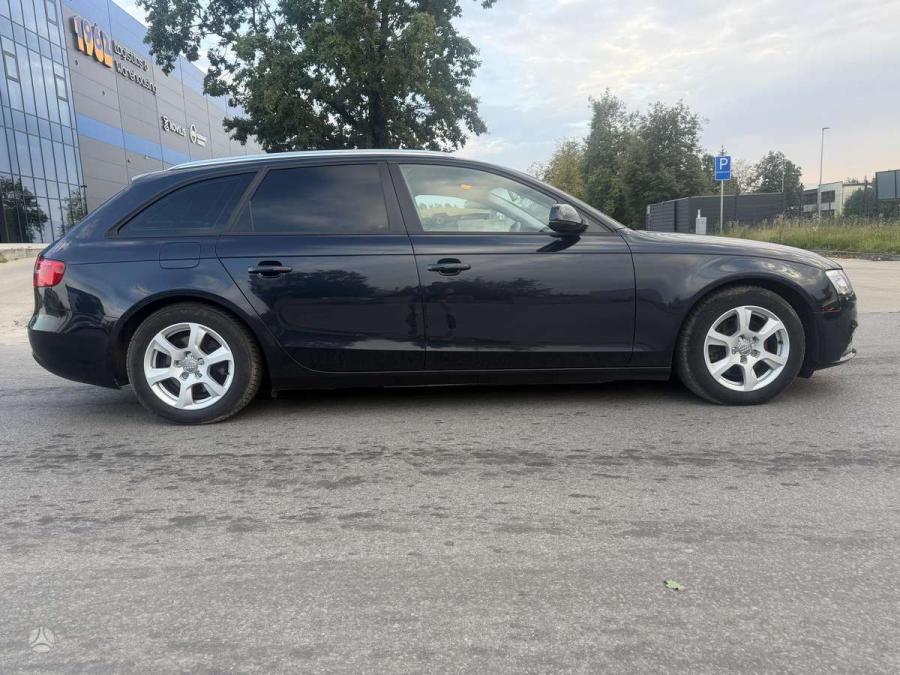 Blue Audi A4 2012 in Panevezys, with an engine capacity of 1.97 L and mileage of 316 thousand km for 5999 €, photo 12 on AUTOMOTO.COM.LV