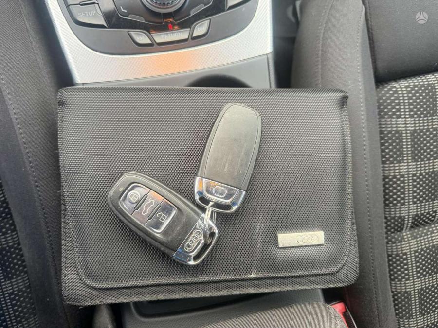 Blue Audi A4 2012 in Panevezys, with an engine capacity of 1.97 L and mileage of 316 thousand km for 5999 €, photo 26 on AUTOMOTO.COM.LV