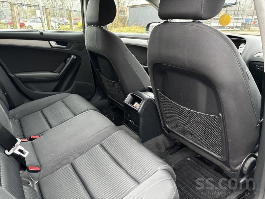Zils Audi A4 2013 Rīga, ar dzinēja tilpumu 2.00 L un nobraukumu 314 tūkst. km par 6800 €, foto 11 vietnē AUTOMOTO.COM.LV