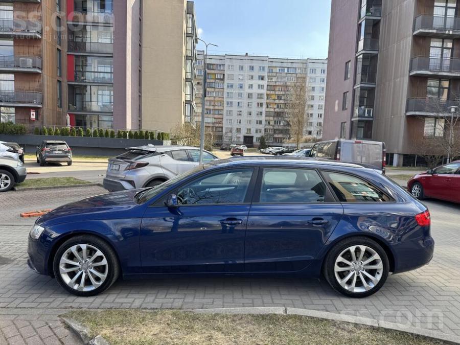 Blue Audi A4 2013 in Riga, with an engine capacity of 3.00 L and mileage of 340 thousand km for 5990 €, photo 4 on AUTOMOTO.COM.LV