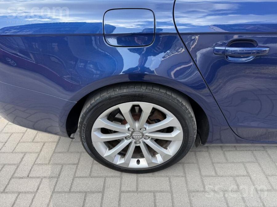 Blue Audi A4 2013 in Riga, with an engine capacity of 3.00 L and mileage of 340 thousand km for 5990 €, photo 9 on AUTOMOTO.COM.LV