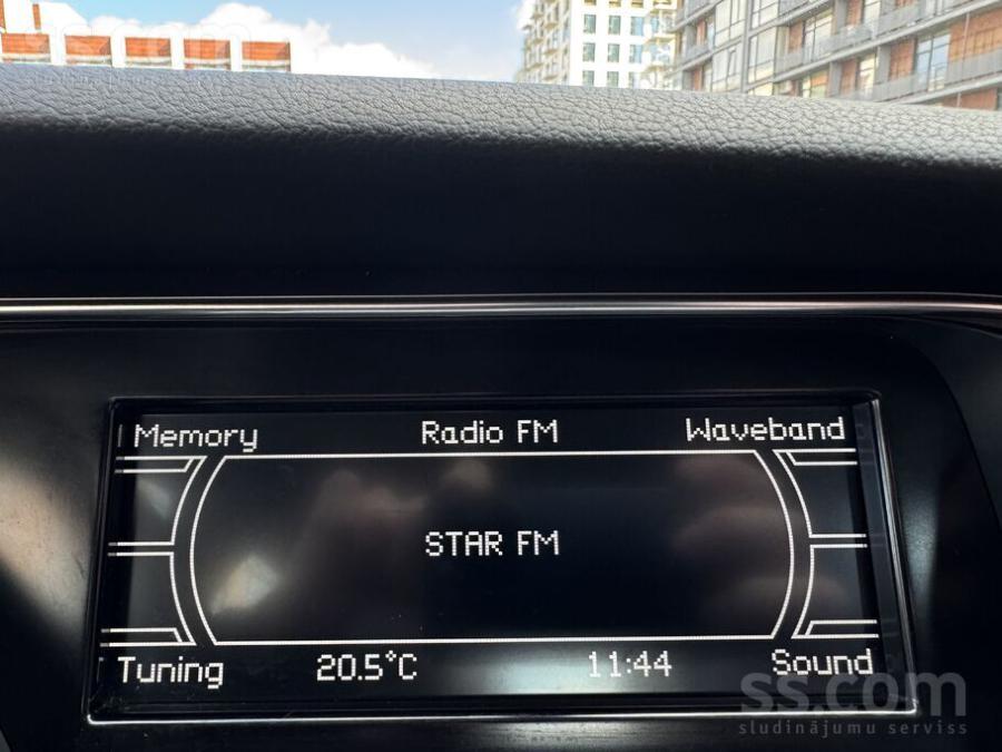 Blue Audi A4 2013 in Riga, with an engine capacity of 3.00 L and mileage of 340 thousand km for 5990 €, photo 24 on AUTOMOTO.COM.LV