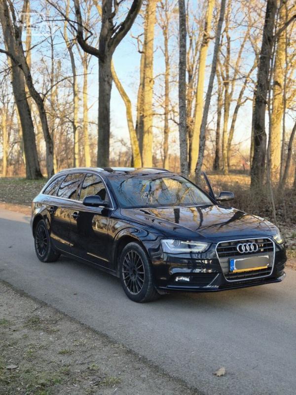 Blue Audi A4 2013 in Prienai, with an engine capacity of 1.80 L and mileage of 280 thousand km for 5900 €, photo 3 on AUTOMOTO.COM.LV