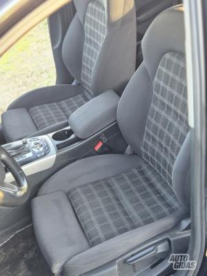 Zils Audi A4 2013 Prienai, ar dzinēja tilpumu 1.80 L un nobraukumu 280 tūkst. km par 5900 €, foto 14 vietnē AUTOMOTO.COM.LV